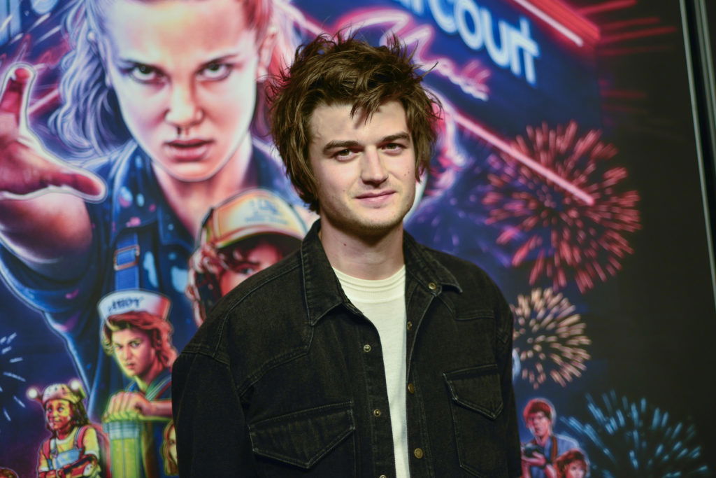 Embrace the Heat: Joe Keery’s Latest Photo Lineup Redefines Comfort and ...