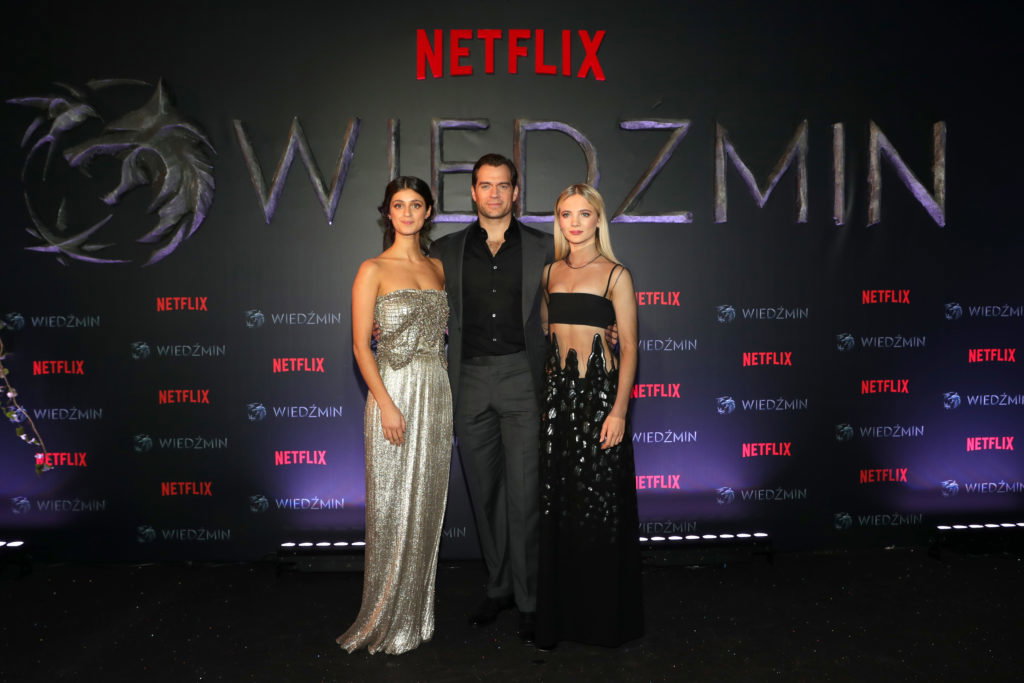 Fans in Awe of the Behind the Scenes Shots of 'The Witcher' Characters ...
